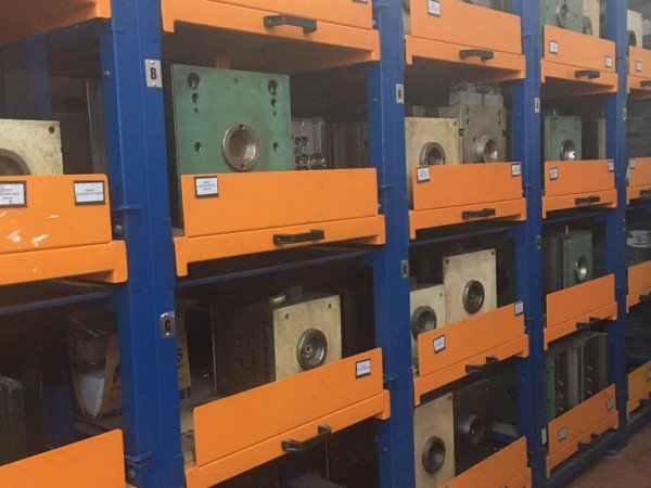 MOLD RACKING SYSTEMS